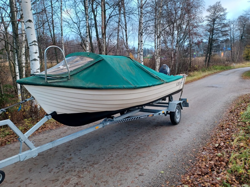 Uttern 495 + Yamaha 30hv | Venekeskus.com