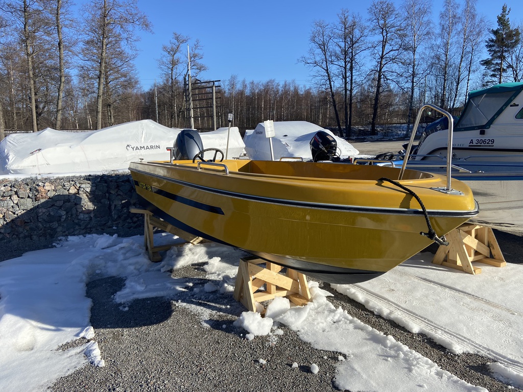 Vator 15R + Yamaha F40 | Venekeskus.com