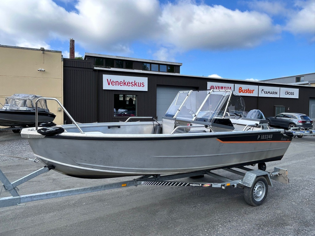 Buster M2 + Yamaha F40 | Venekeskus.com